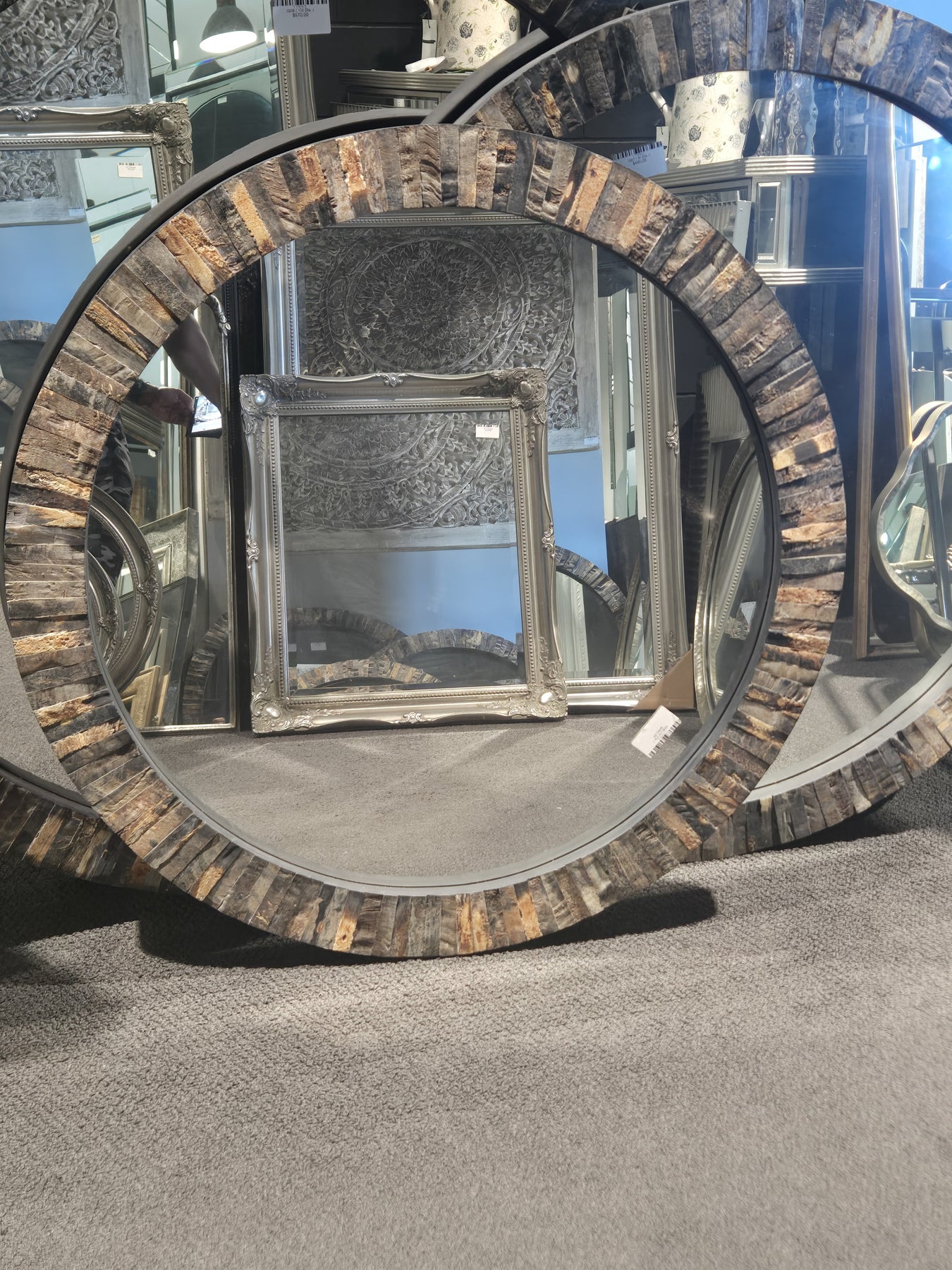 0208 ( 100 Dia. ) – Mirror Gallery